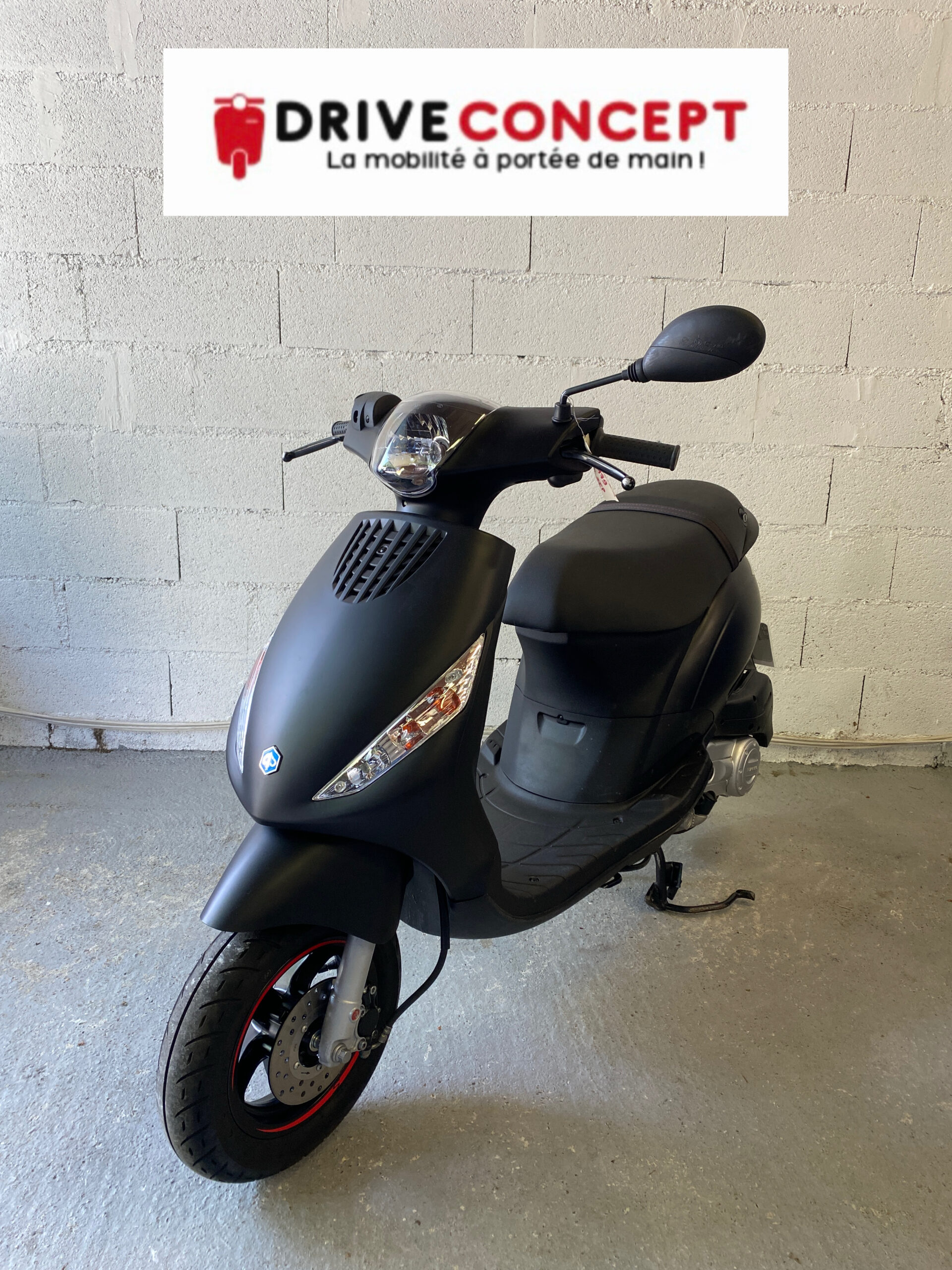 Scooter Piaggio ZIP 50 cc 4 temps injection / 1 800 € - Drive Concept